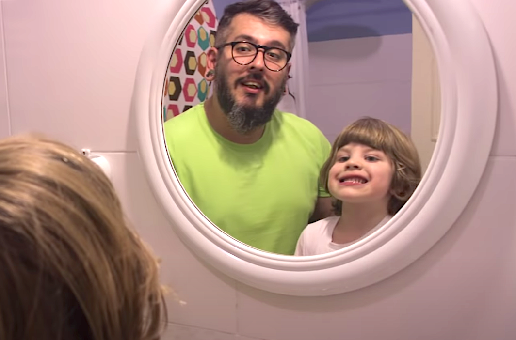 DADS (2020): New Trailer From Bryce Dallas Howard For Documentary About ...