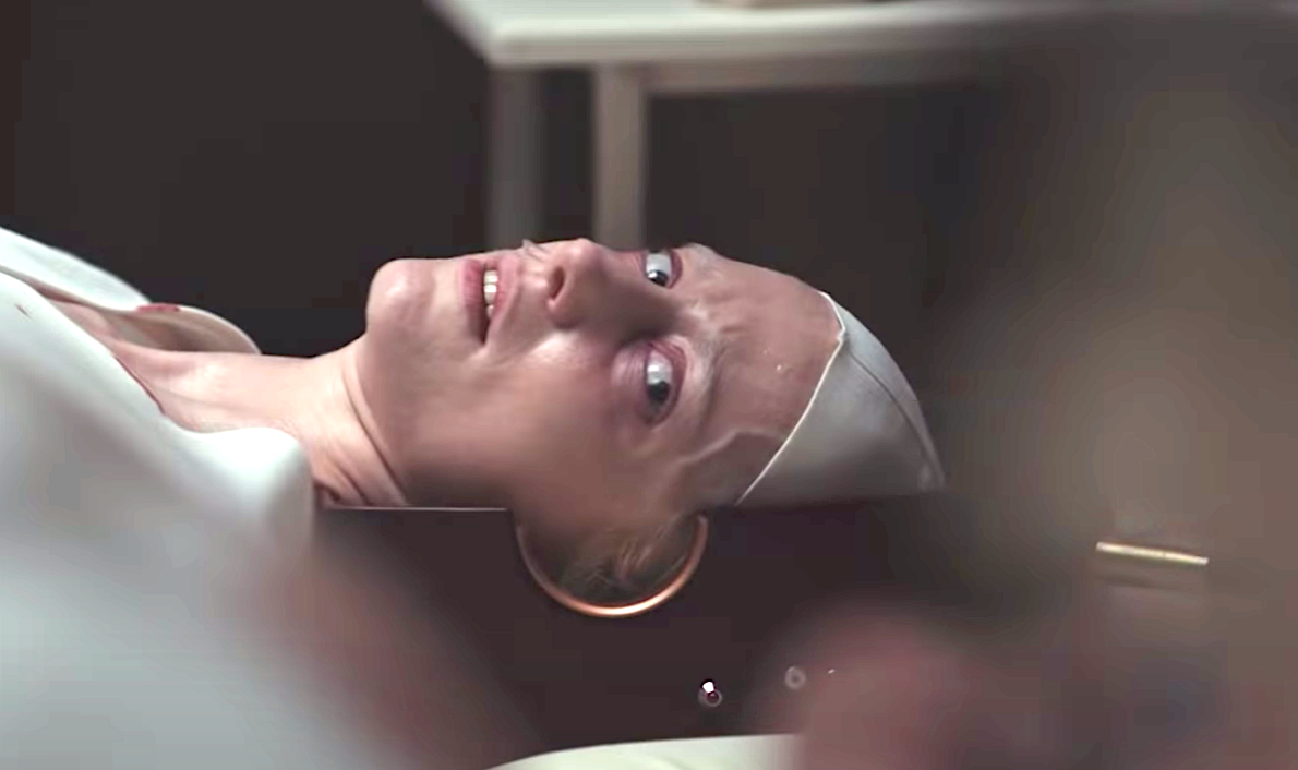 POSSESSOR (2020): New Trailer Starring Jennifer Jason Leigh, Andrea ...